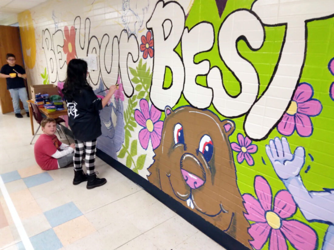 Robb Elementary students create mural Artwork display to last a ...